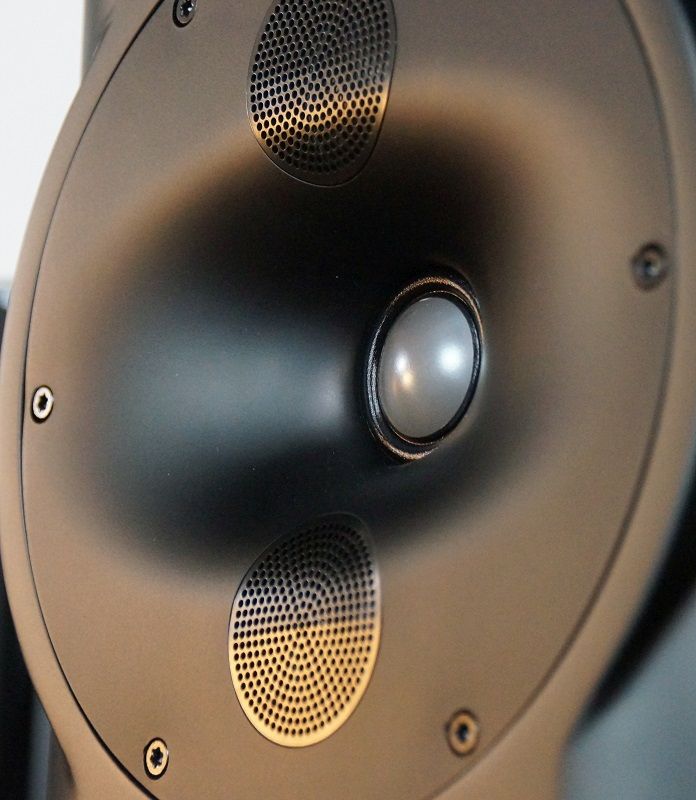 Perlisten S4b Brings Flagship Performance Bookshelf Speaker Review ...