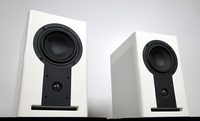 RSL CG5 & CG25 Bookshelf / Center Speakers Review | Audioholics