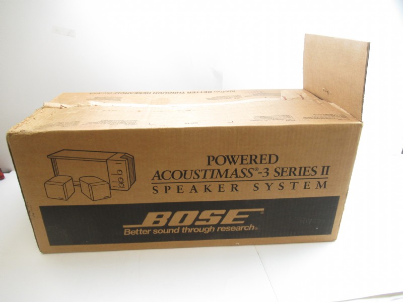 Bose To Close HALF of Their Retail Stores Worldwide | Audioholics