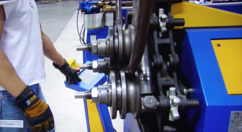 InFocus Play Big IN78 Projector Review | Audioholics