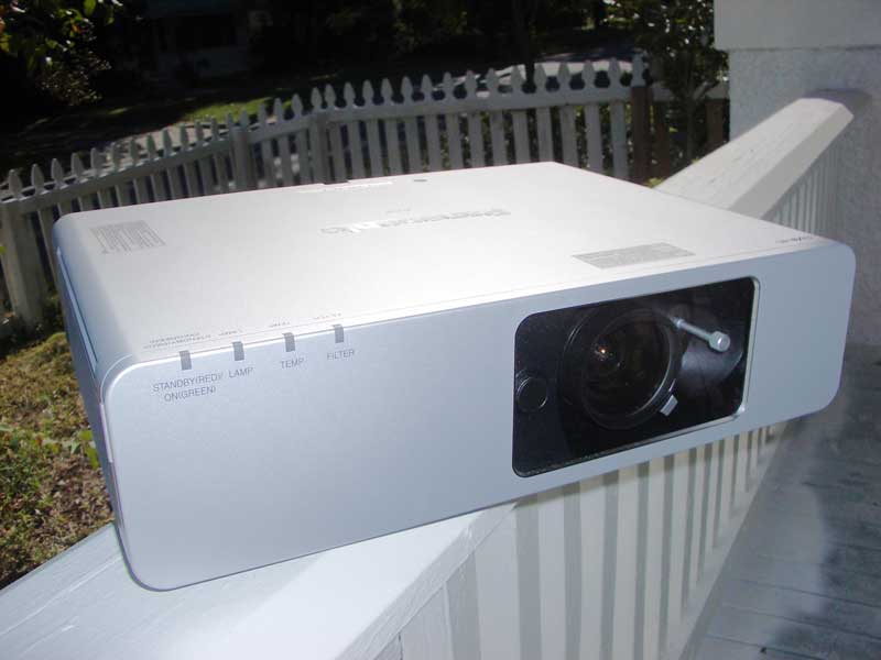 Panasonic PT-F100U LCD Projector Review | Audioholics