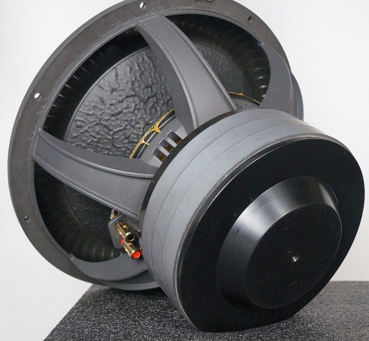 Monoprice Monolith 13” THX Ultra Subwoofer Review