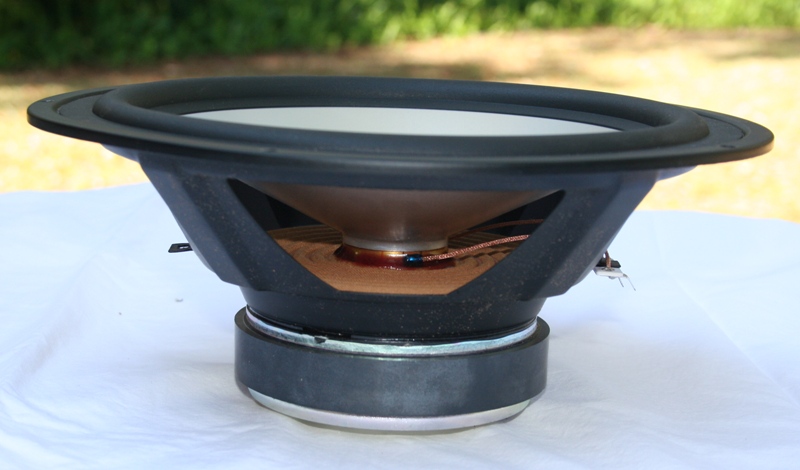 EMP Tek EF50T Speaker System Review | Audioholics