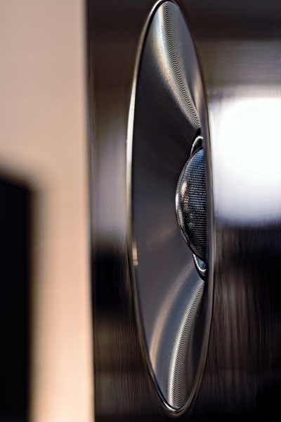 Fluance Signature Series 3-Way Floorstanding Speakers Review | Audioholics
