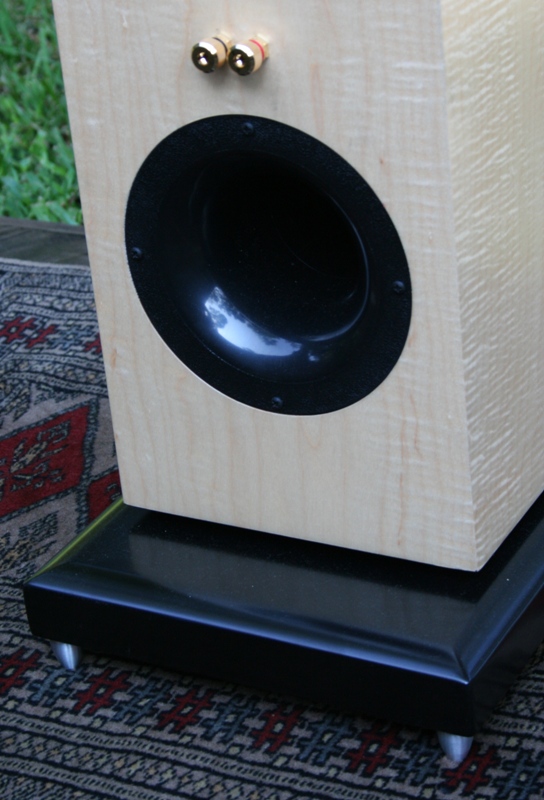 Salk SongTower QWT Floorstanding Speaker Review | Audioholics